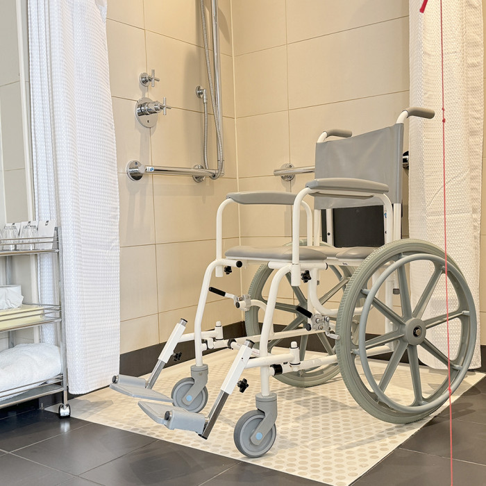 Prism Freeway T40 Shower Chair – Durable & Hygienic