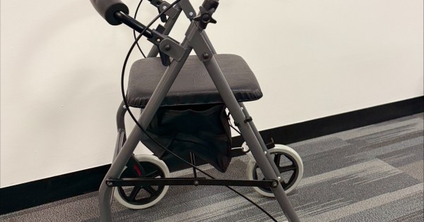 4‑Wheeled Aluminium Walker – Compact Foldable Walker with Seat & Basket ...
