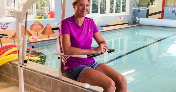 Safe & Accessible Pool Hoists – Effortless Water Entry Solutions