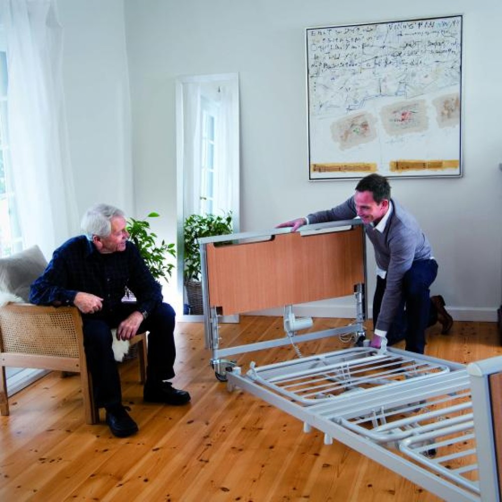 Invacare Etude Plus Profiling Bed – Advanced Safety and Comfort