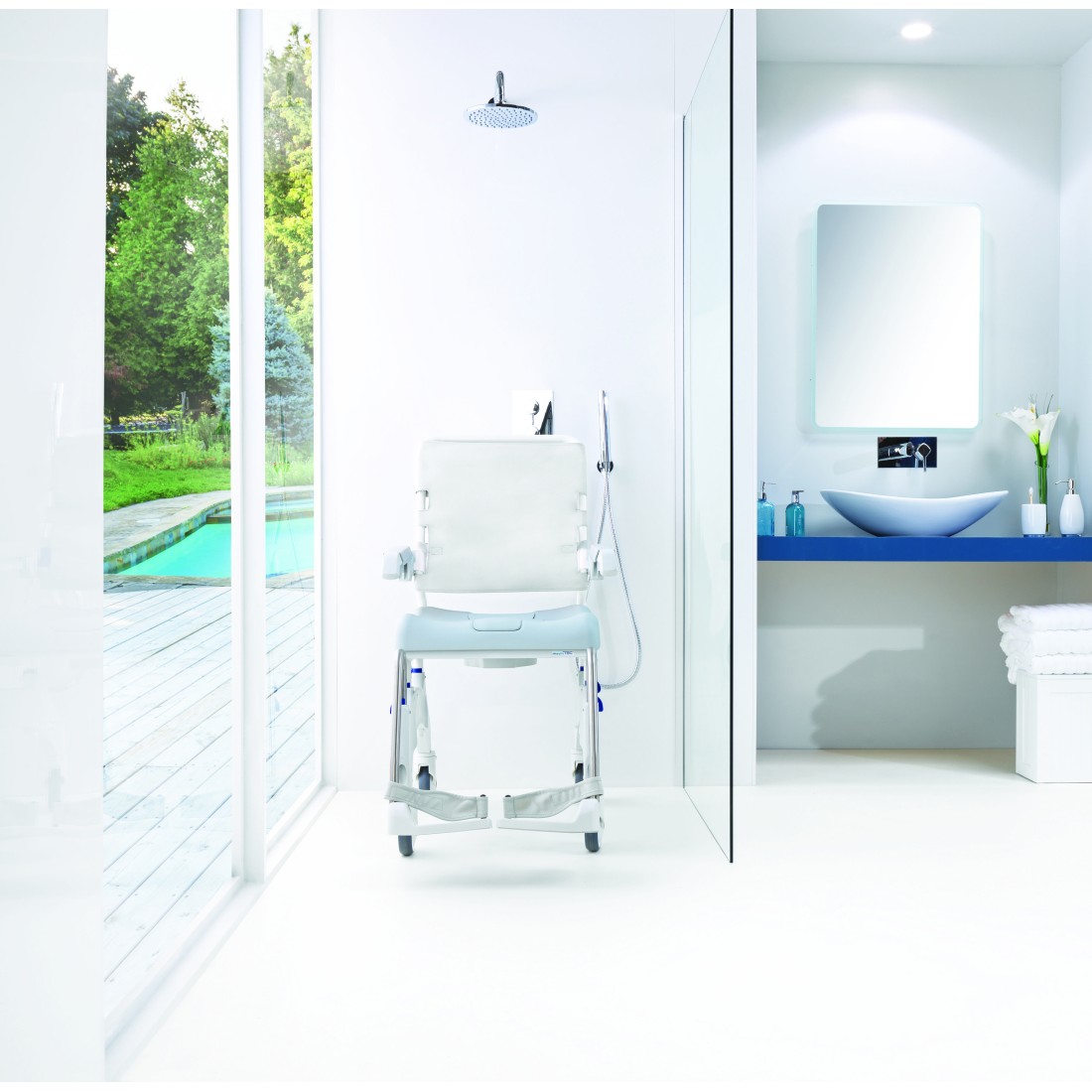 Invacare Ocean Ergo Shower Commode – Compact Ergonomic Hygiene Chair